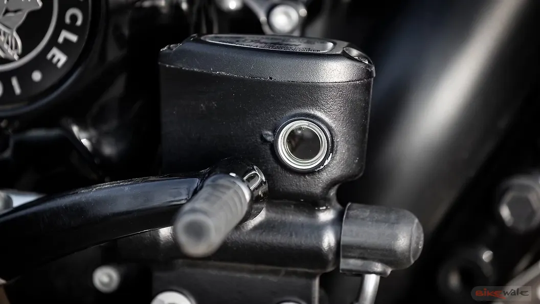 Indian Chief Dark Horse Rear Disc Brake Caliper Image – BikeWale