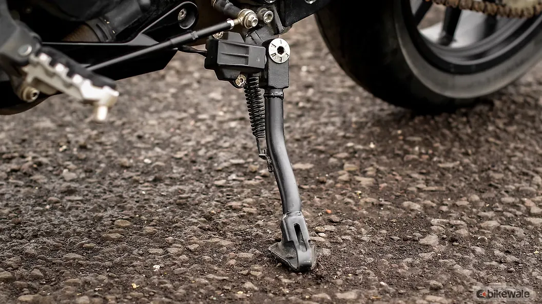 Benelli 502C Side Stand Image – BikeWale