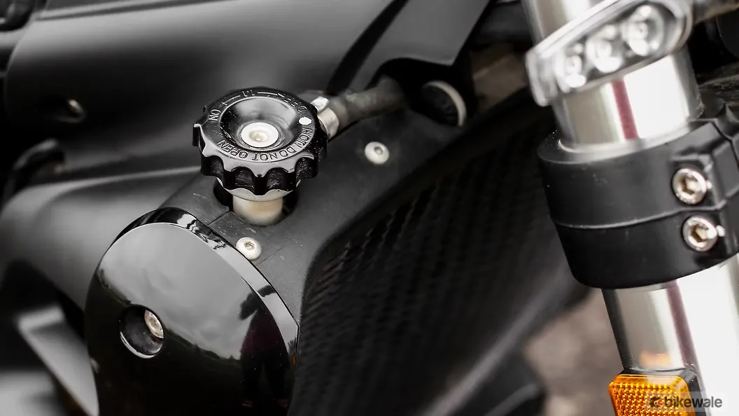 Benelli 502C Clutch Lever Image – BikeWale