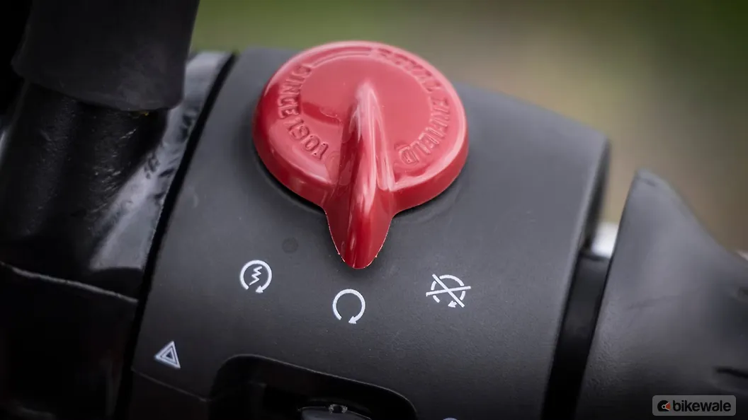 Royal Enfield Classic 350 Self Start Switch Image – BikeWale