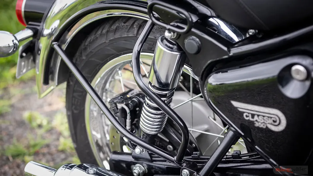 Royal Enfield Classic 350 Rear Disc Brake Caliper Image – BikeWale