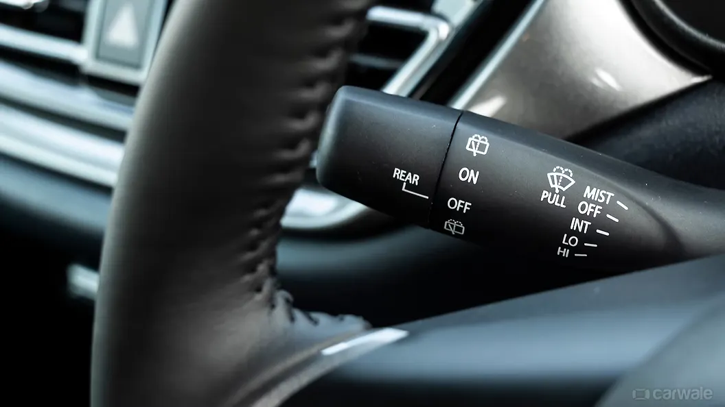 Baleno Wiper Stalk Image, Baleno Photos in India - CarWale