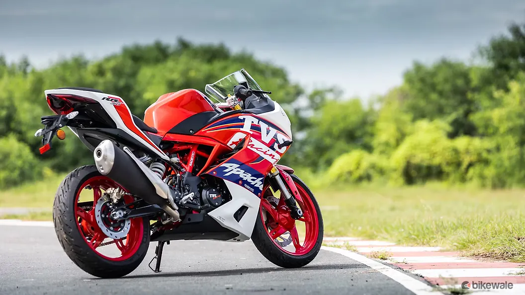 TVS Apache RR 310 [2020-2023] Right Rear Three Quarter Image – BikeWale