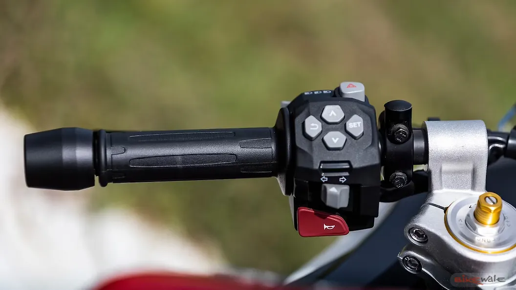 Tvs Apache Rr310 Handle Bar Image Bikewale