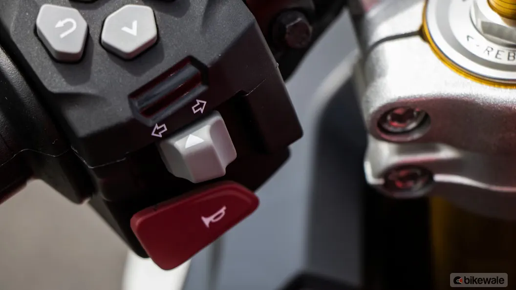 TVS Apache RR 310 Left Side Multifunction Switchgear Image – BikeWale