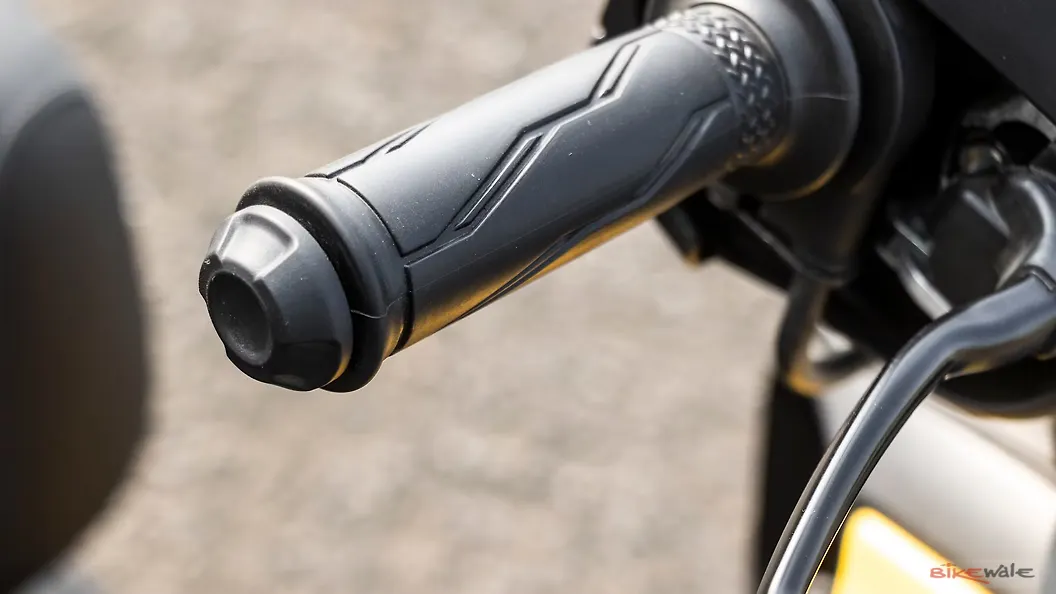 Yamaha Ray ZR 125 Left Side Body Panel Image – BikeWale