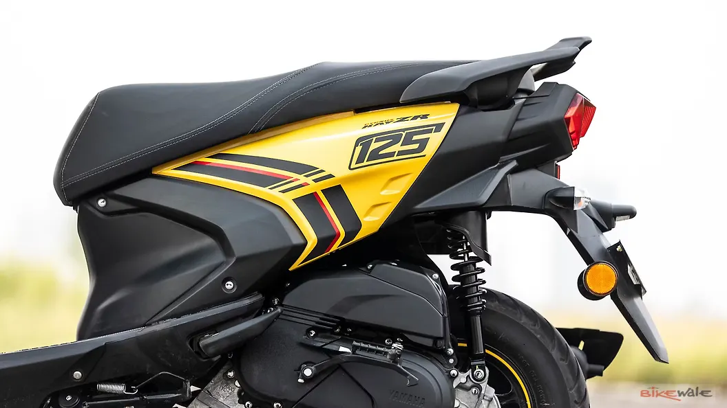 Yamaha Ray ZR 125 Right Side Body Panel Decal Image – BikeWale