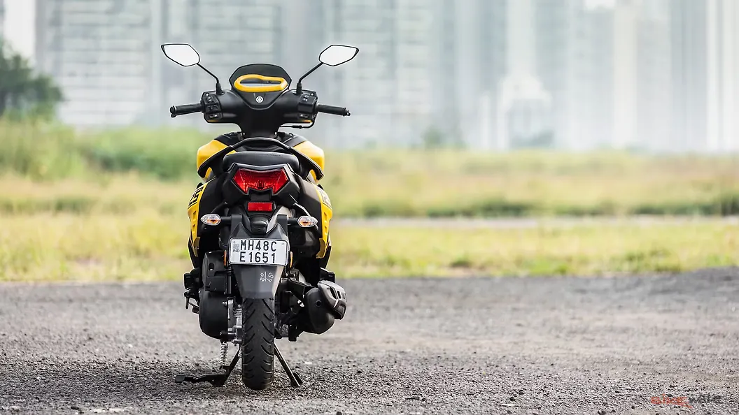 Yamaha Ray ZR 125 Right Side View Image – BikeWale