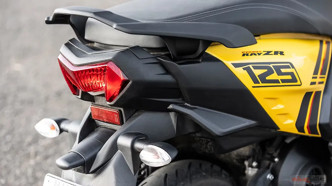 Yamaha Ray ZR 125 left Side Body Panel Decal Image – BikeWale