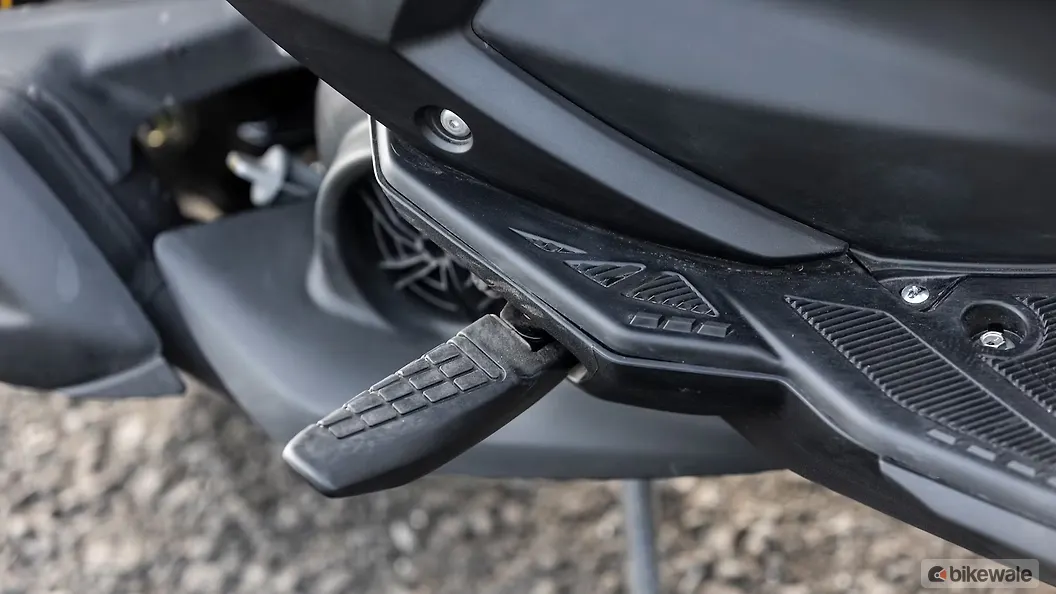 Yamaha Ray ZR 125 Front Brake Lever Image – BikeWale