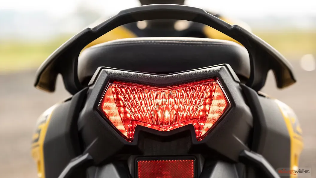 Yamaha Ray ZR 125 Tail Light Image – BikeWale
