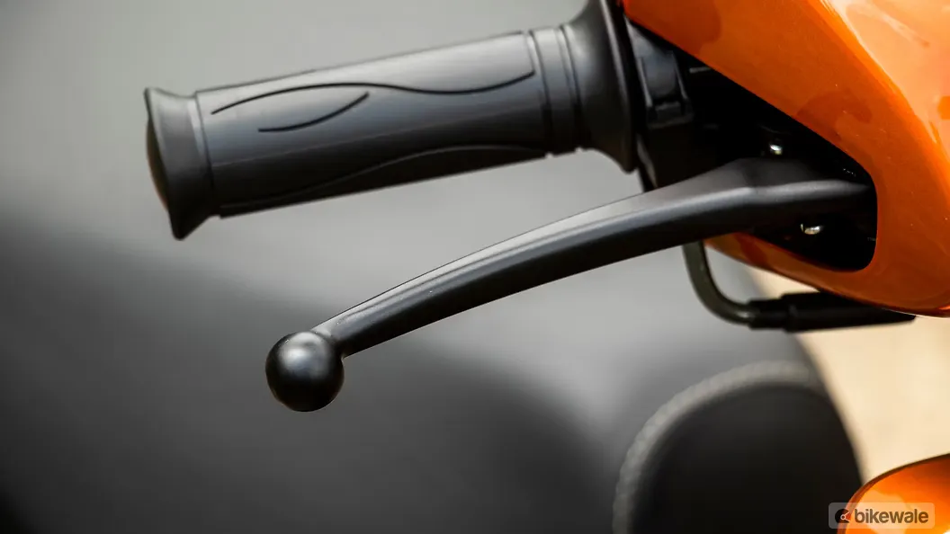 TVS Jupiter 125 Front Brake Lever Image – BikeWale