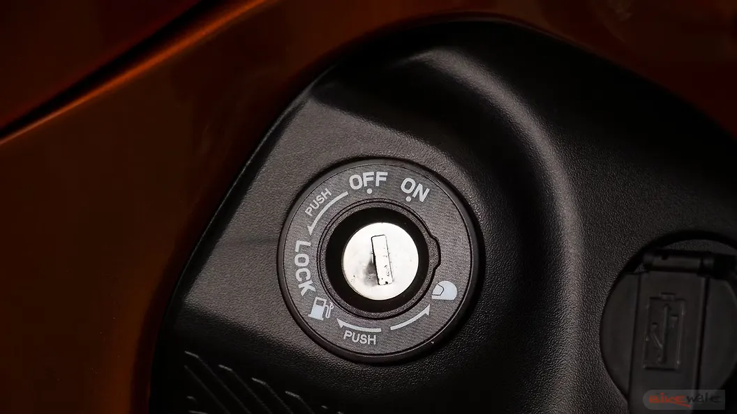 TVS Jupiter 125 Parking Switch Image – BikeWale