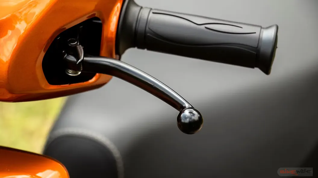 TVS Jupiter 125 Rear Brake Lever Image – BikeWale