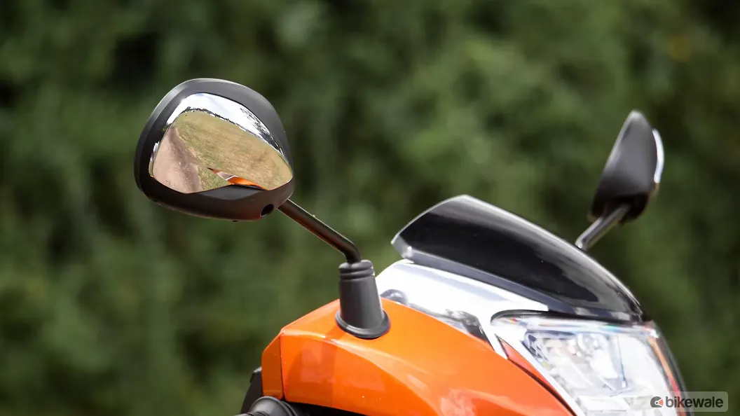 TVS Jupiter 125 Rear View Mirror Image – BikeWale