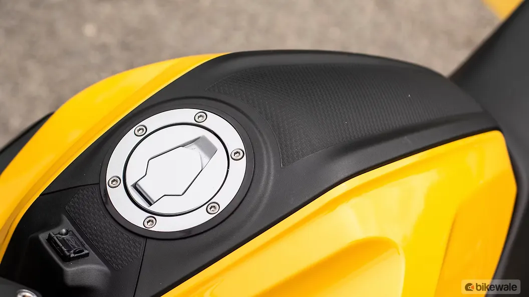 TVS Raider 125 Fuel Lid Image – BikeWale