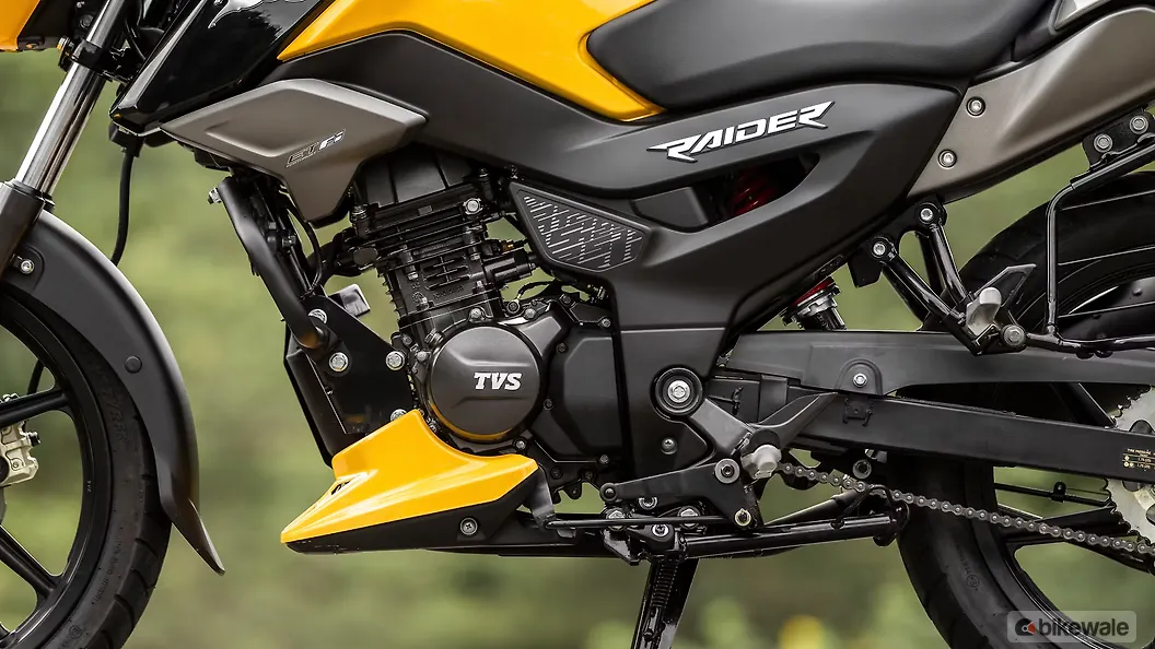TVS Raider 125 Engine From Right Image – BikeWale