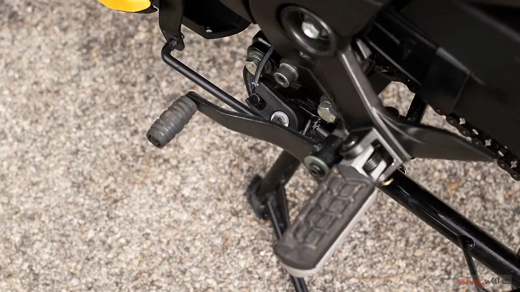 TVS Raider 125 Side Stand Image – BikeWale
