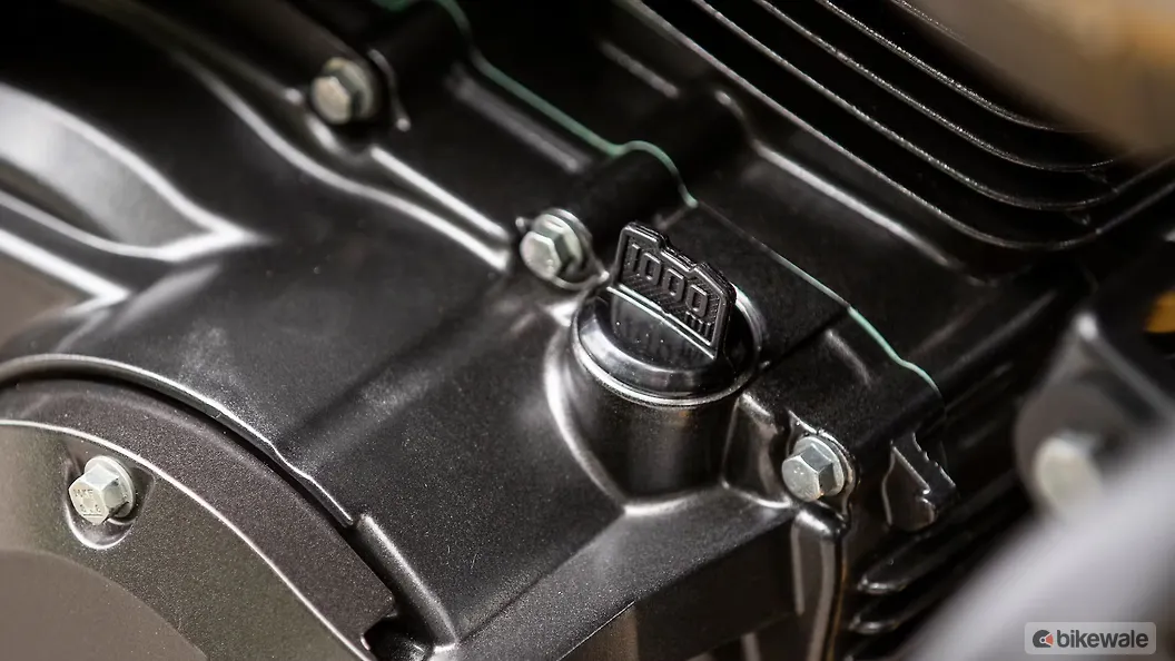 TVS Raider 125 Oil Cap/Dipstick Image – BikeWale