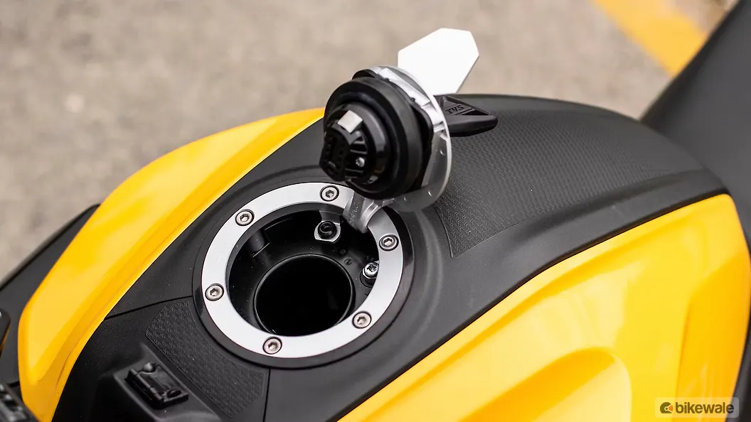 TVS Raider 125 Fuel Lid Image – BikeWale