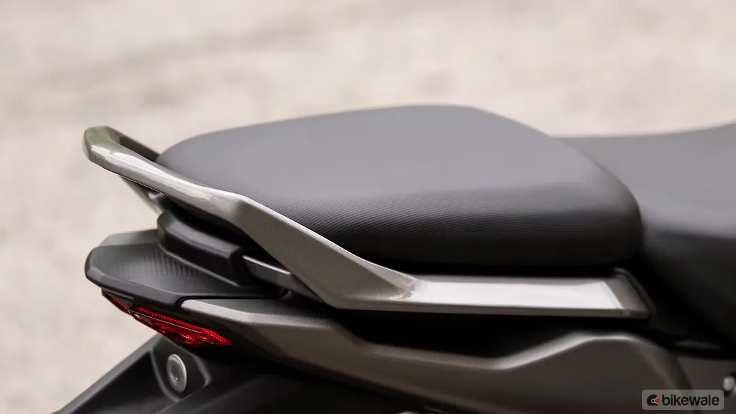 TVS Raider 125 Seat Image – BikeWale