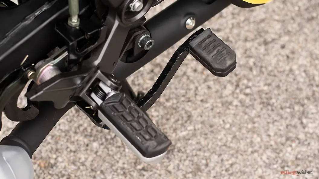 TVS Raider 125 Side Stand Image – BikeWale