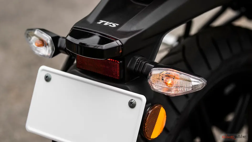 TVS Raider 125 Right Front Three Quarter Image – BikeWale