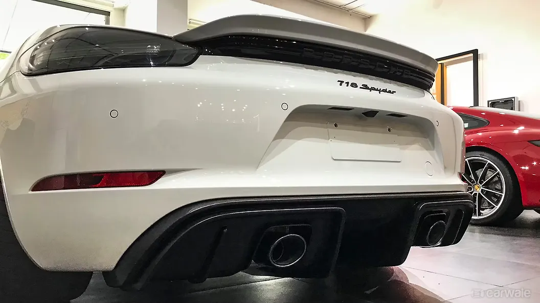 718 Rear Logo Image, 718 Photos in India - CarWale