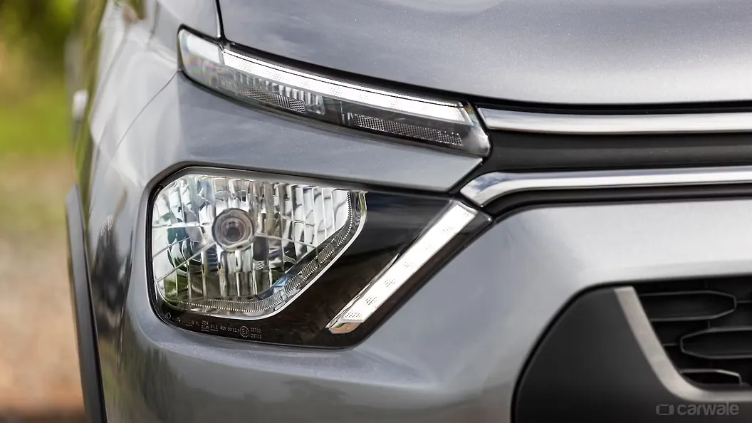 C3 Daytime Running Lamp (DRL) Image, C3 Photos in India - CarWale