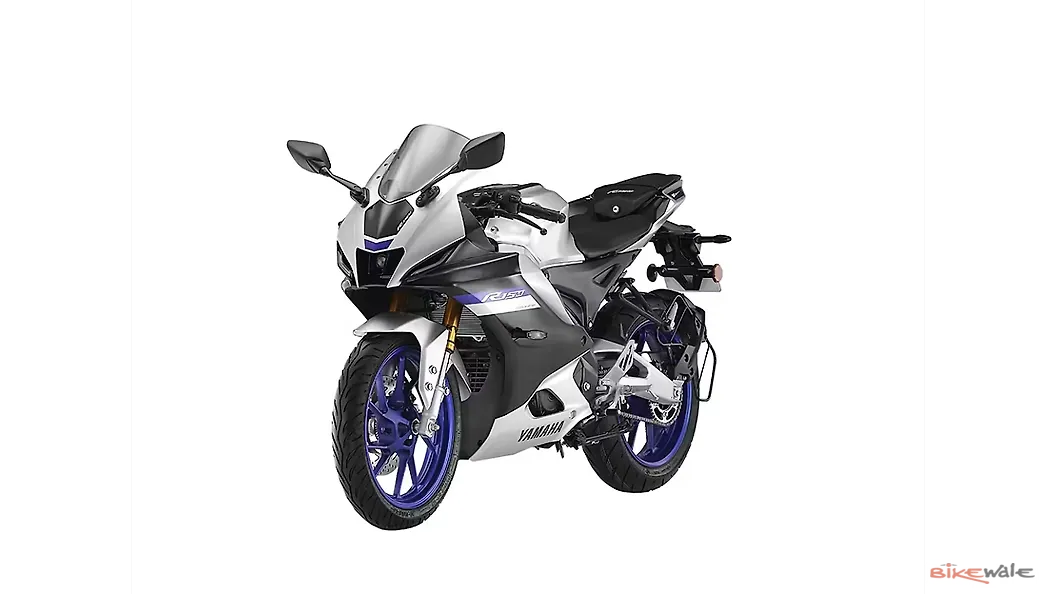 Yamaha R15 V4 Left Front Three Quarter Image – BikeWale