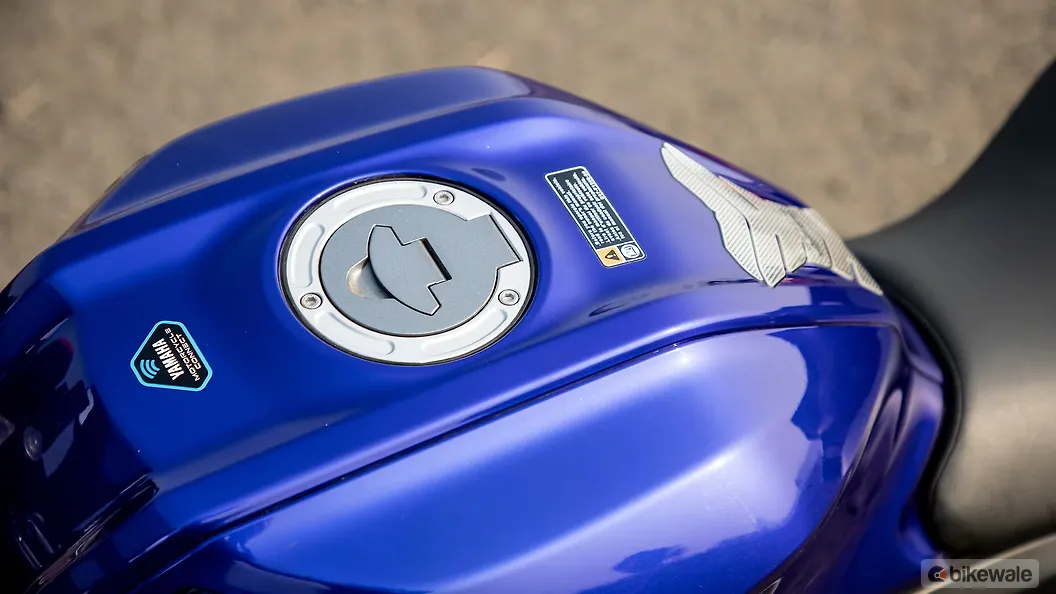 Yamaha R15 V4 Branding/Fuel Tank Decal Image – BikeWale