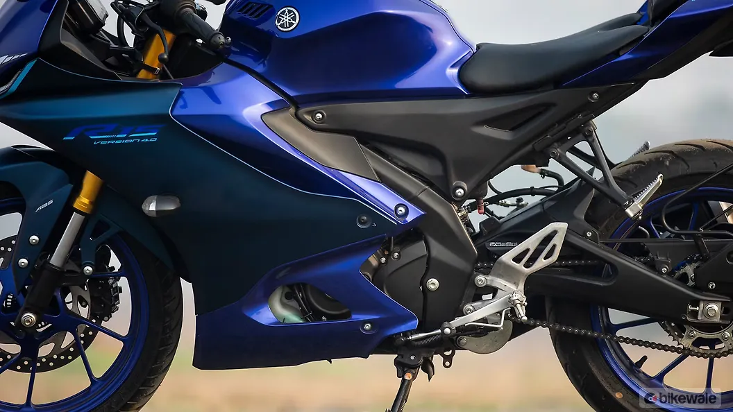 Yamaha R15 V4 Engine From Right Image – BikeWale