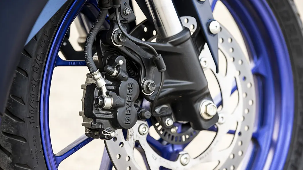 Yamaha YZF R15 V4 Front Disc Brake Caliper Image – BikeWale Yamaha YZF R15 V4 Front Disc Brake Caliper Image – BikeWale