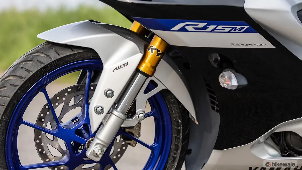 Yamaha R15 V4 Front Wheel Image – BikeWale