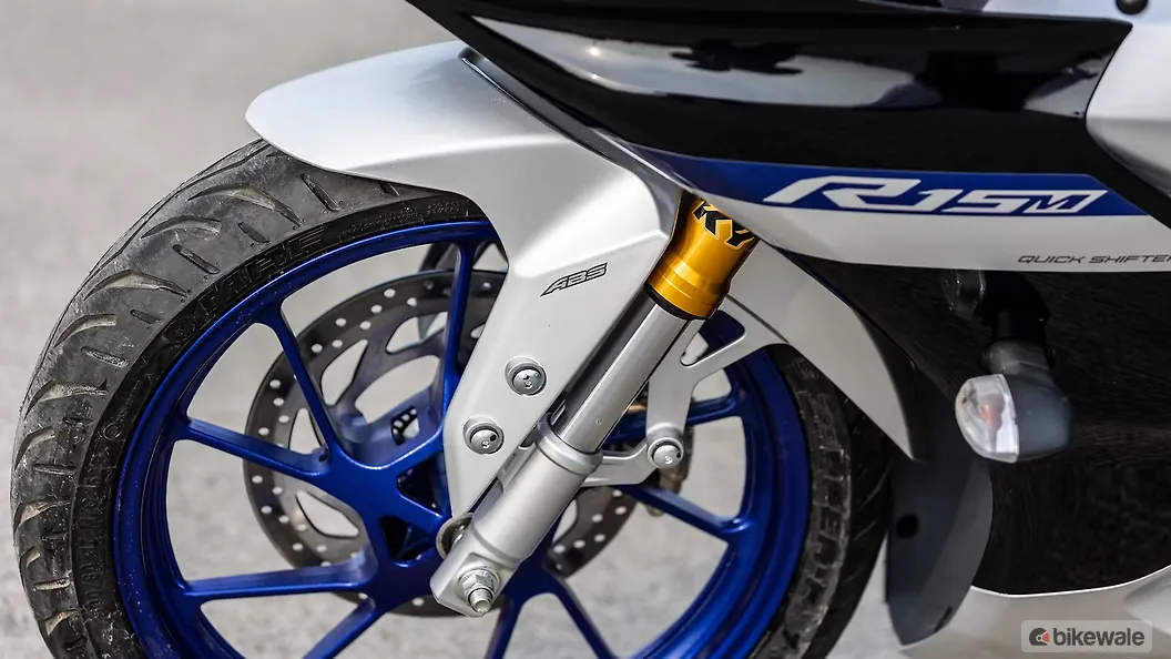 Yamaha R15 V4 Front Tyre Image – BikeWale