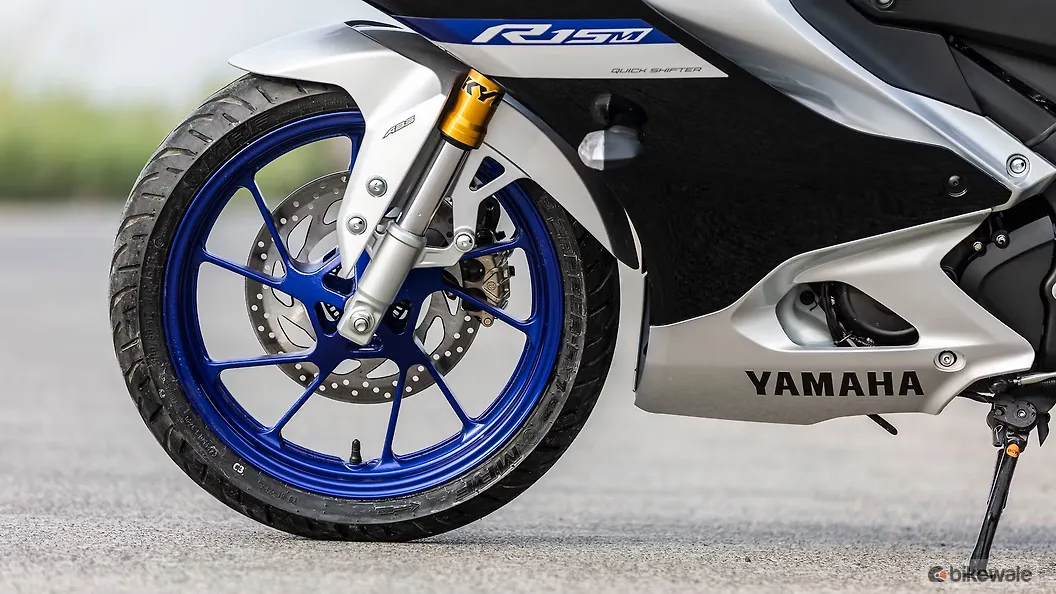 Yamaha R15 V4 Front Tyre Image – BikeWale