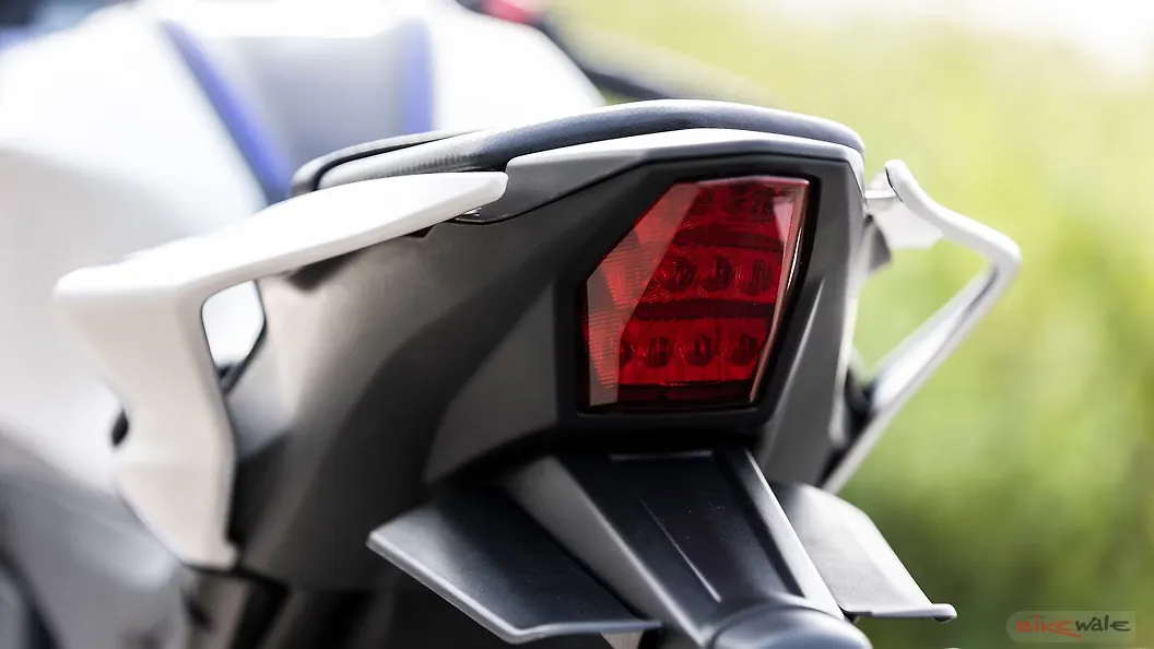 Yamaha R15 V4 Tail Light Image – BikeWale