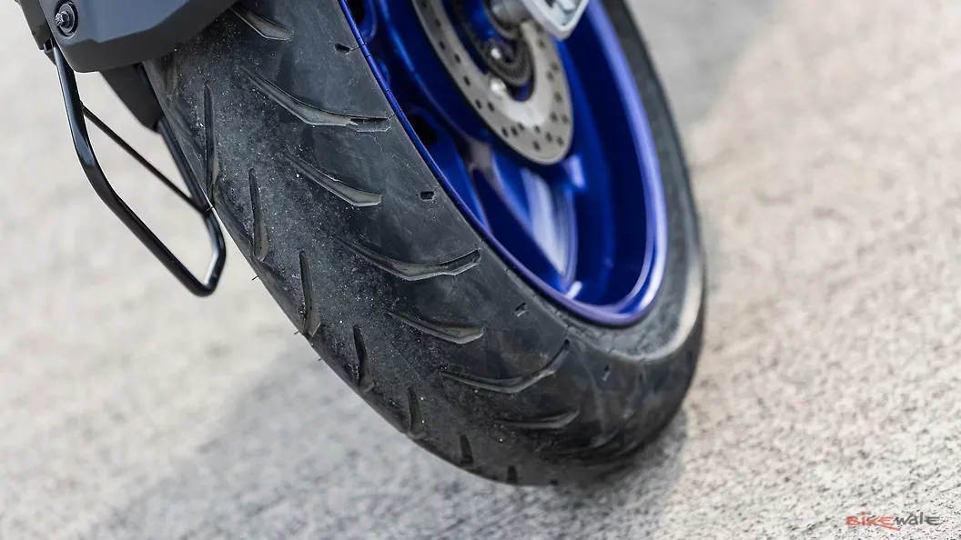 Yamaha R15 V4 Rear Alloy Wheel Image – BikeWale