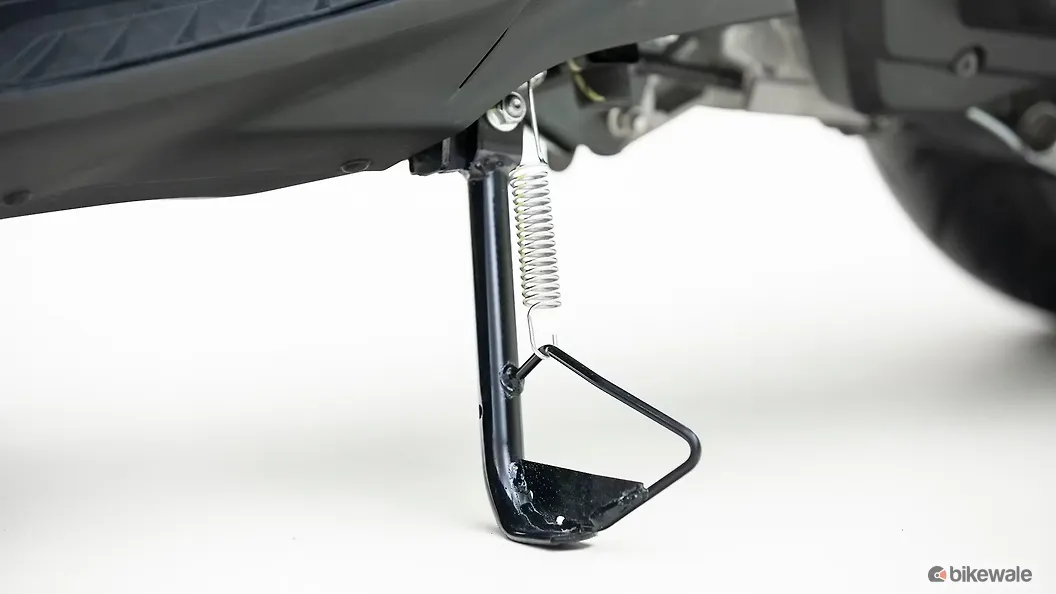 Yamaha Aerox 155 Side Stand Image – BikeWale