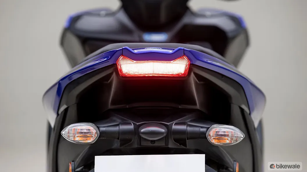 Yamaha Aerox 155 Tail Light Image – BikeWale