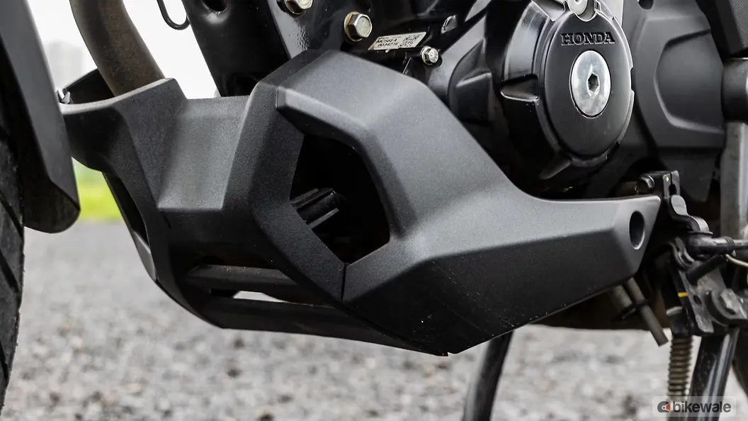 Honda CB200X Engine Crash Guard Image – BikeWale
