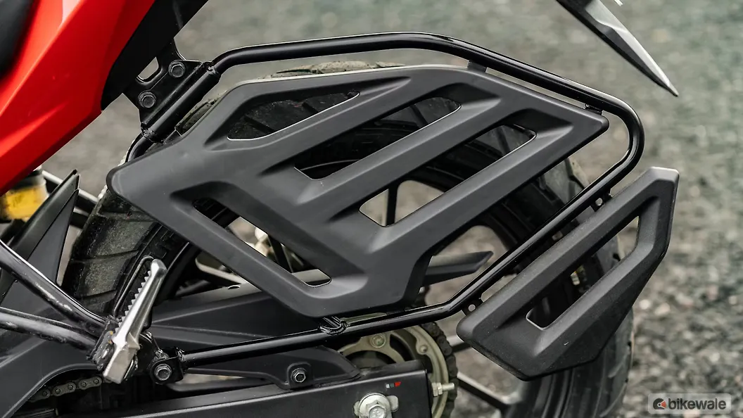 Honda CB200X Saree Guard Image – BikeWale