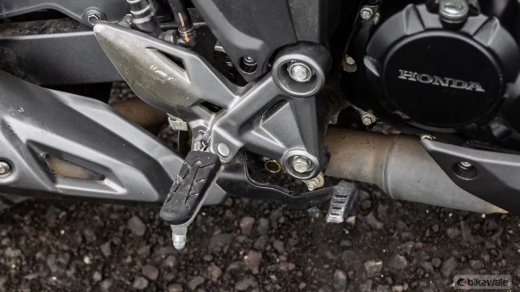 Honda CB200X Rear Brake Lever Assembly Image – BikeWale