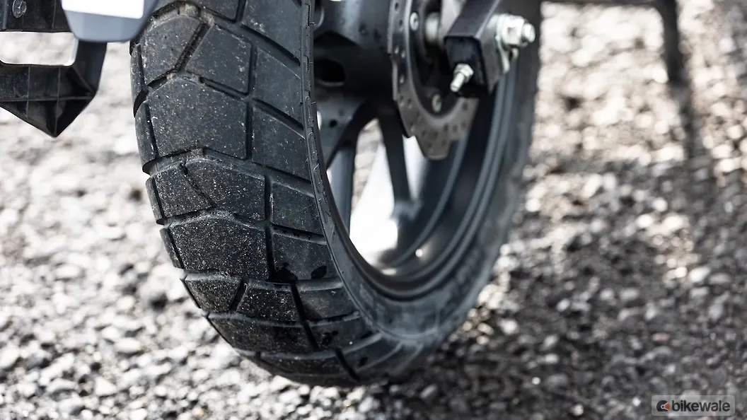 Honda CB200X Rear Wheel Image – BikeWale