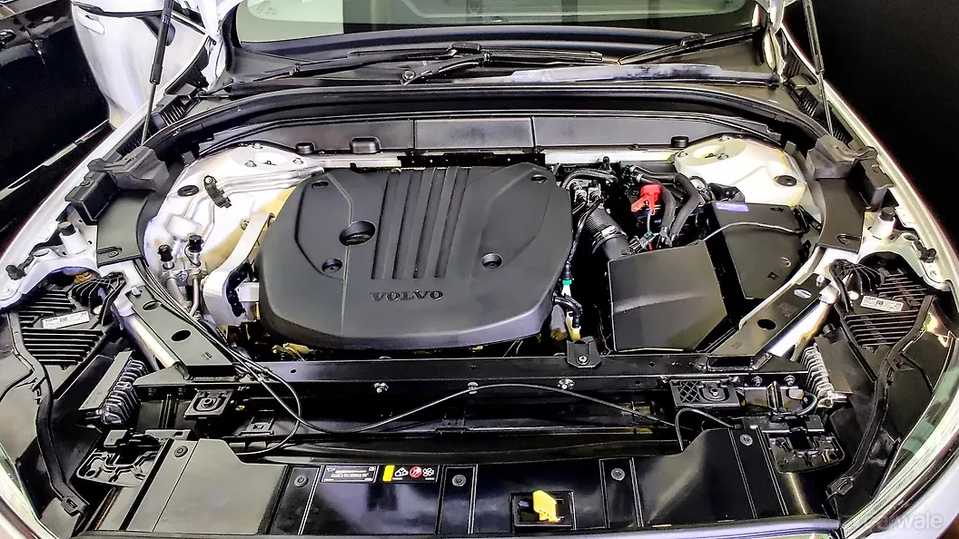 XC60 Engine Shot Image, XC60 Photos in India - CarWale