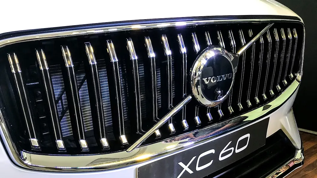 XC60 Front Logo Image XC60 Photos In India CarWale XC60 Front Logo Image XC60 Photos In India CarWale