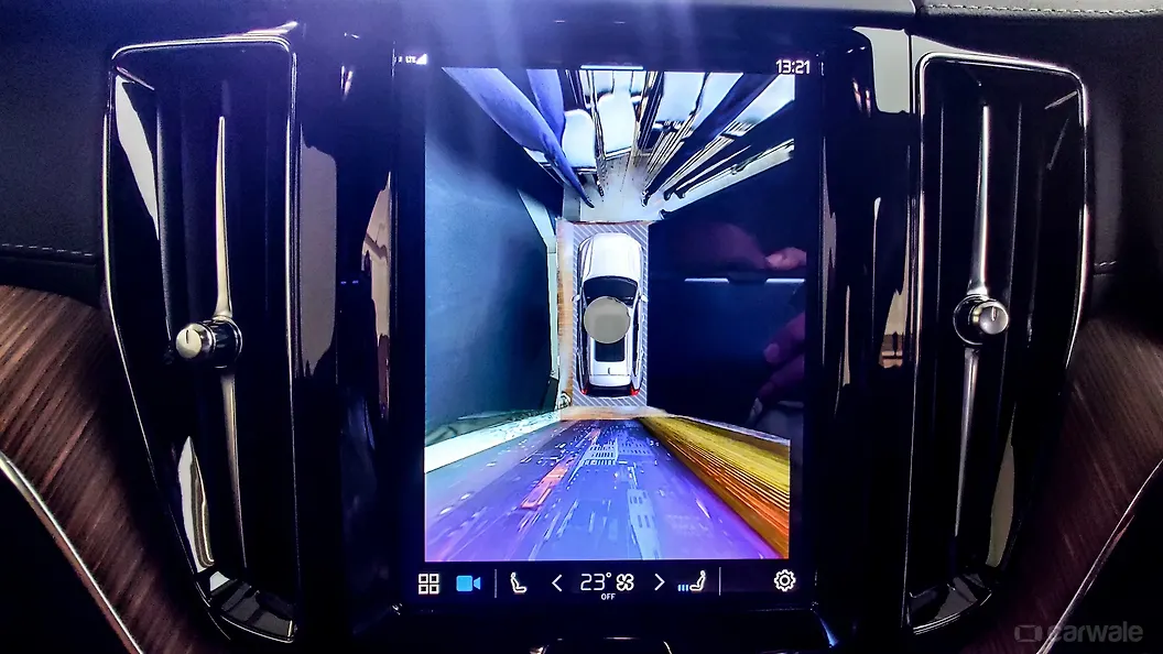 XC60 360-Degree Camera Control Image, XC60 Photos in India - CarWale