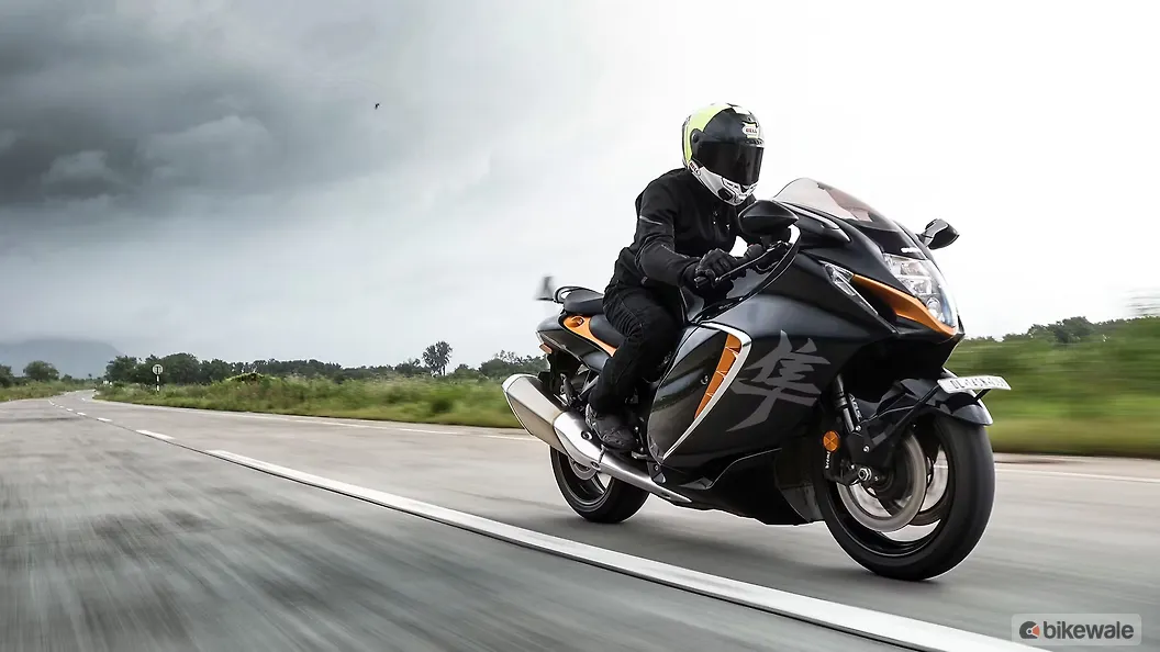 Suzuki Hayabusa [2022] Front View Image – BikeWale