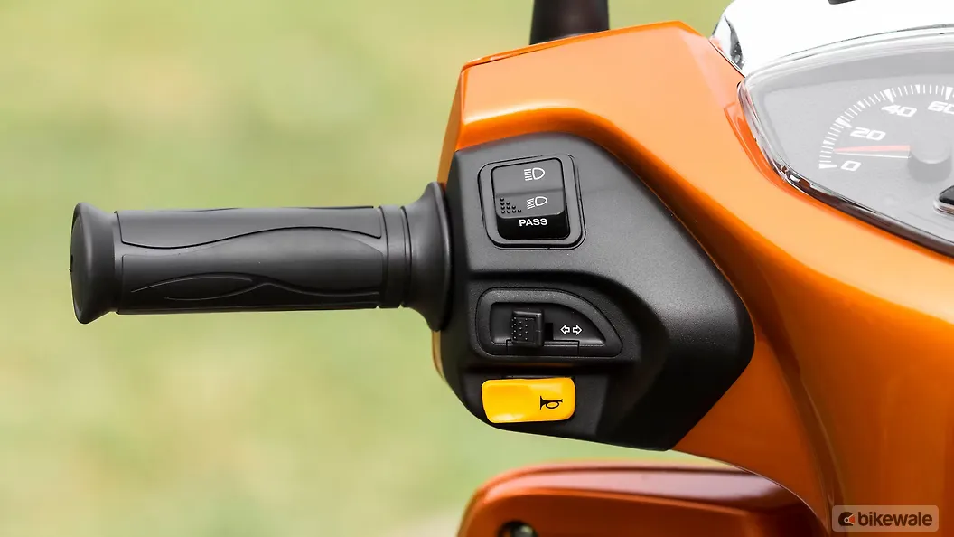 TVS Jupiter 125 Front Brake Lever Image – BikeWale