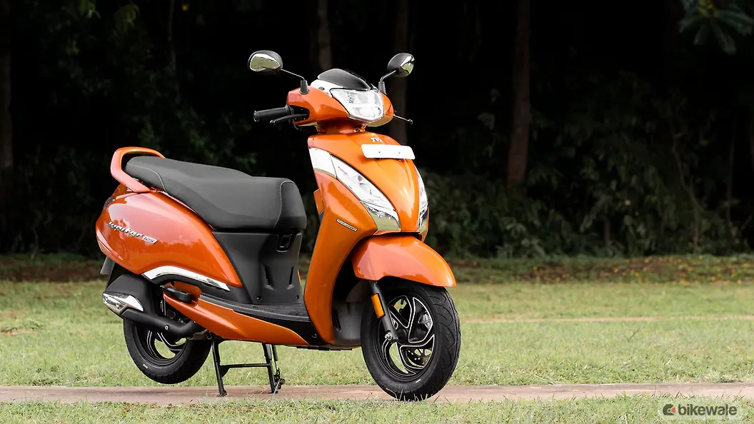 TVS Jupiter 125 Right Side View Image – BikeWale